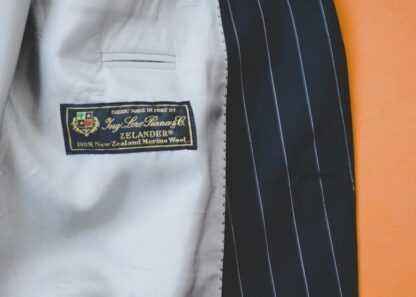 How to Buy a Used Suit Online - the Complete Guide